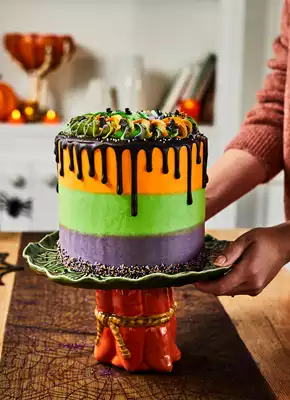Halloween Drip Cake Recipe | Dr. Oetker