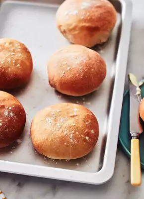 White Bread Rolls Recipe | Dr. Oetker